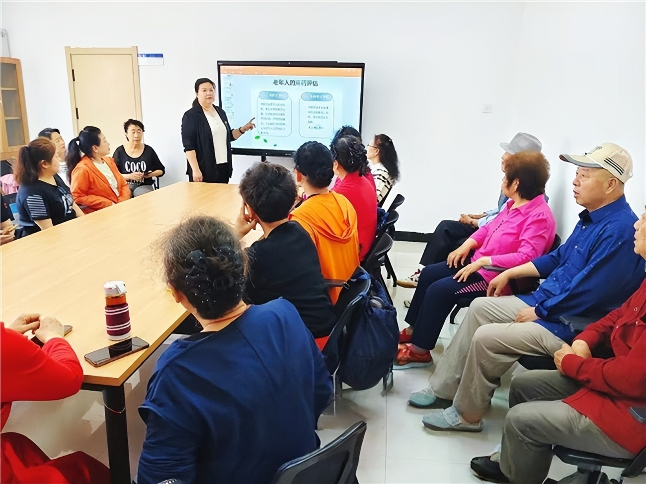 健康社区行，温暖邻里心 —— 施慧达公益项目辽宁志愿者走进和平社区，携手筑牢慢病防治与营养健康屏障_凤凰网区域_凤凰网