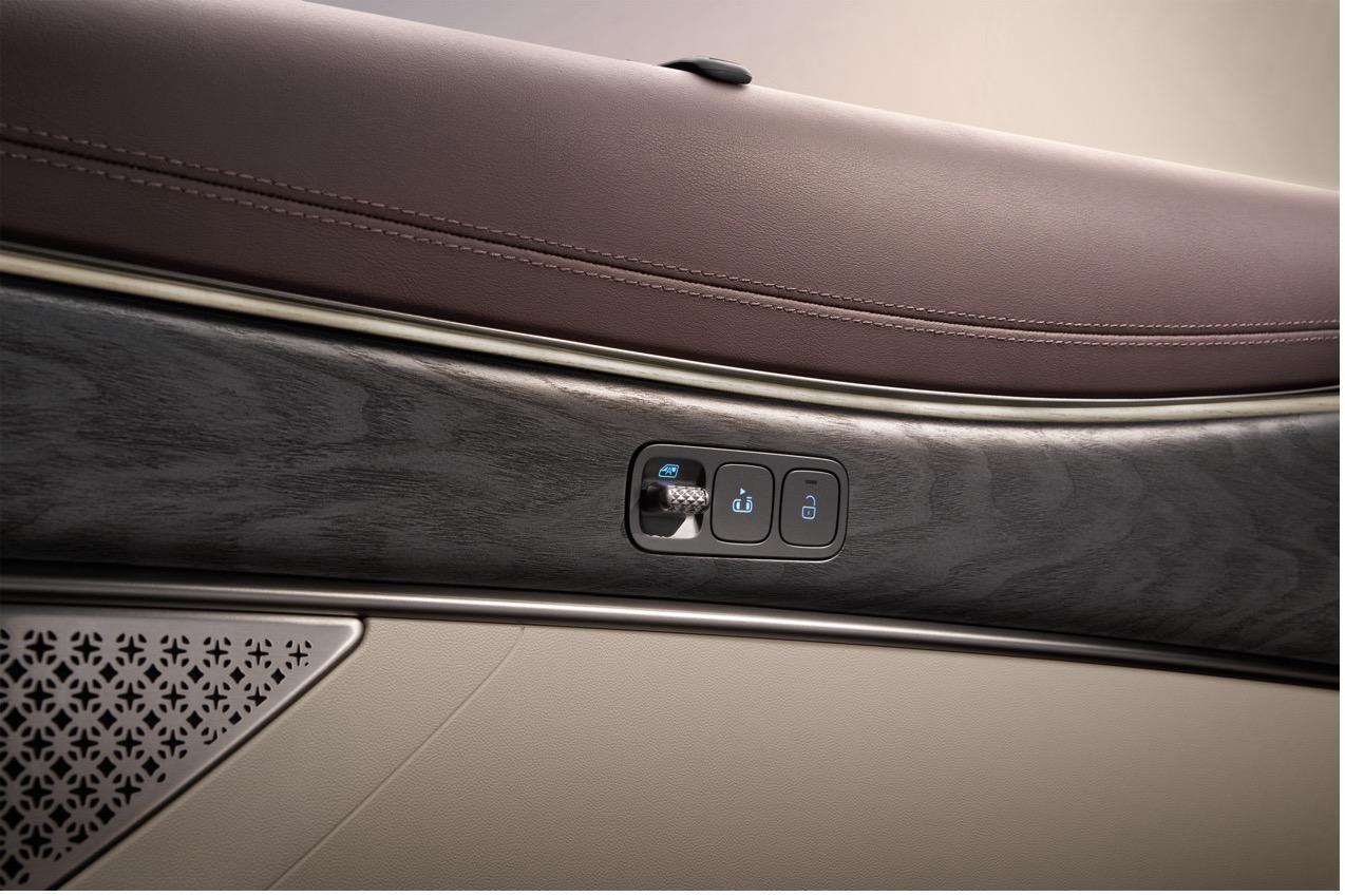 30.98万元起！腾势D9继续推新品 8月29日成都车展，腾势D9新_凤凰网汽车_凤凰网