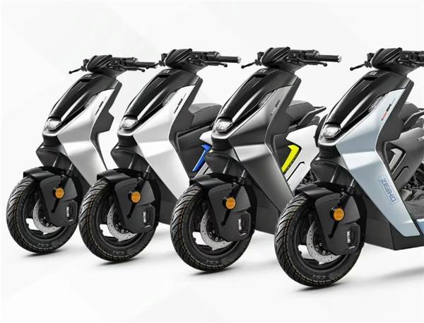 12699元起 极核高性能电摩AE7上市：行业首发四合一侧挂电机_凤凰网