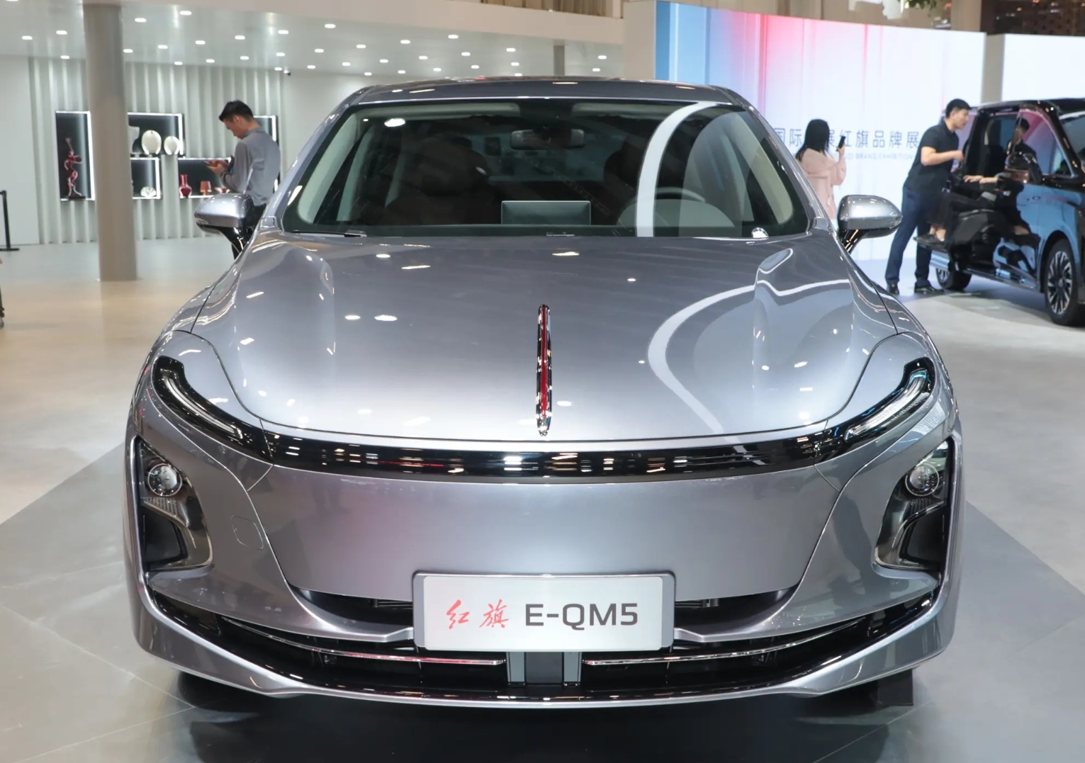 2025款红旗E-QM5上市 售价12.18万-20.18万元_凤凰网