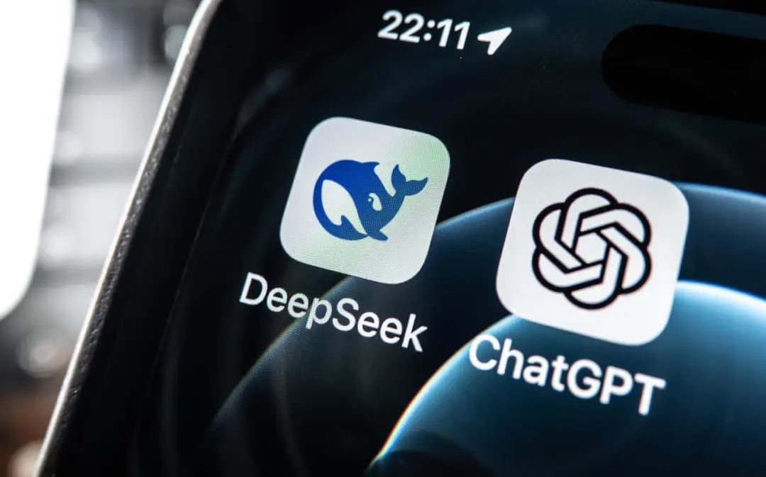 电厂|Flowith创始人倪正民：我们并不是“Manus平替”_凤凰网