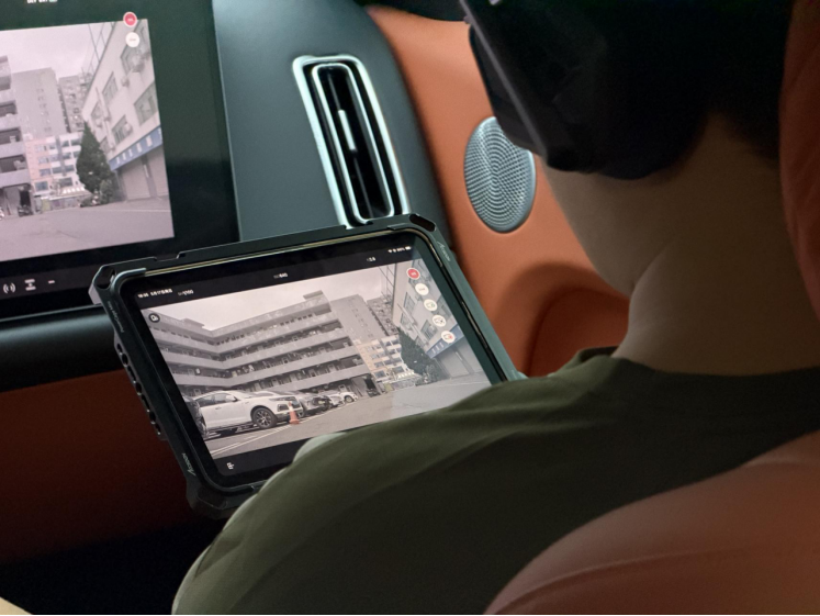 车拍远程控制相机的高效选择——致迅影眸SE 4K 专业双频无线图传_凤凰网
