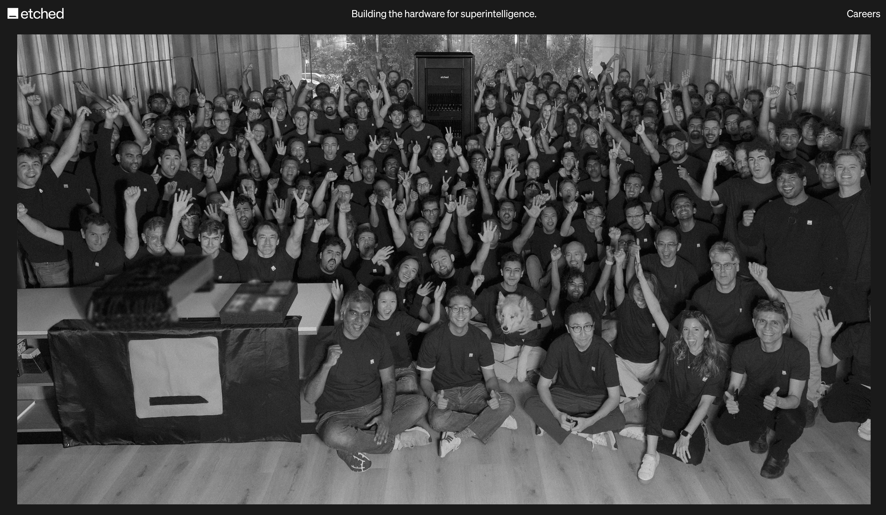 估值350亿！AI芯片独角兽获新融资，采用4nm制程、算力达1000TOPS__凤凰网