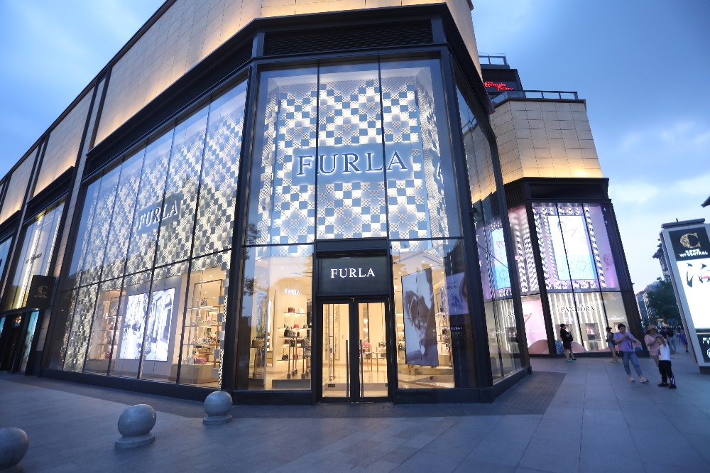 FURLA 2019秋冬系列抢先看！_凤凰网