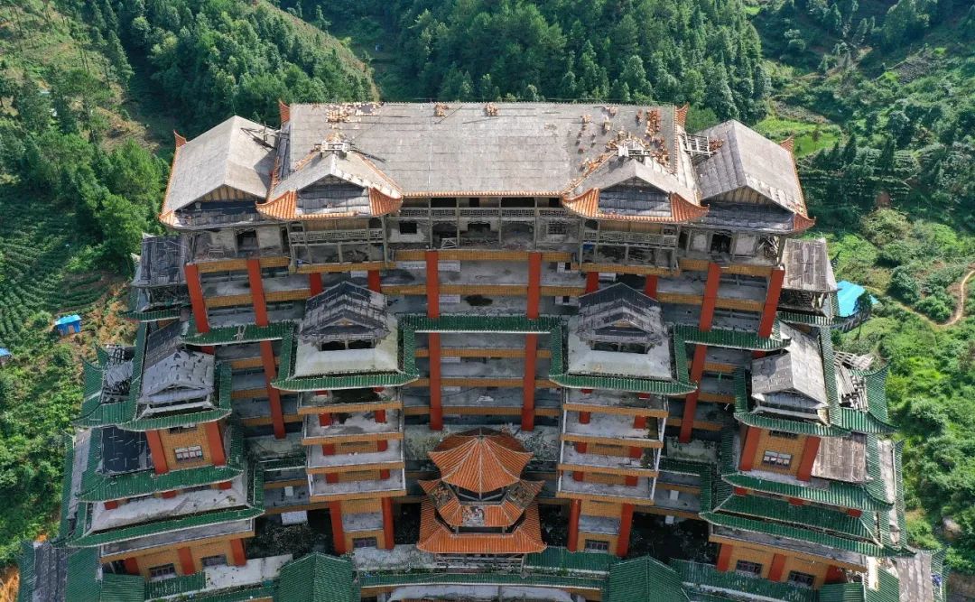 独山县400亿买来的教训：“大基建”拉动地方经济为何失效了？_凤凰网