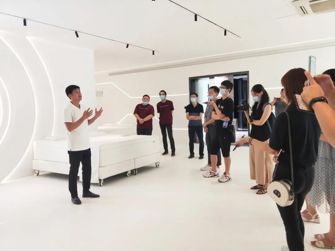 划时代的HEKA AI床垫，将开启千亿规模的睡眠经济蓝海？_凤凰网