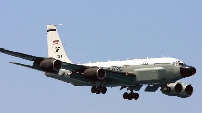 美陆军一架侦察机从冲绳起飞，前往广东方向侦察_凤凰网