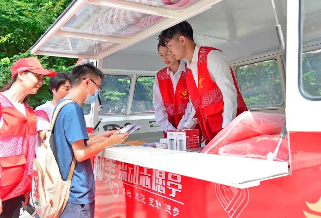 好一座崇德向善之城！凤凰网浙江_凤凰网