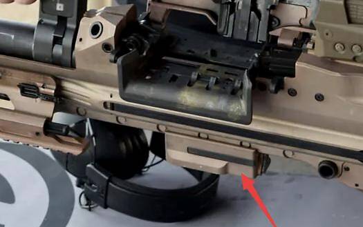 装备精锐部队？解放军的新型QBU-191机枪，可以使用弹鼓和弹链_凤凰网