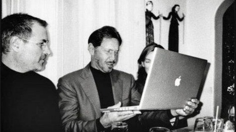 详解硅谷大佬关系链 谁给马斯克投资、谁陪伴乔布斯走完最后日子？_凤凰网