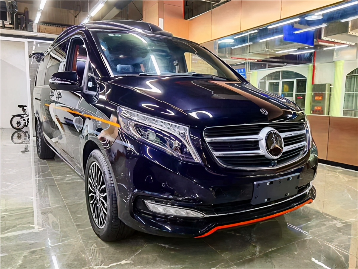 奔驰V260L高顶大白鲨豪华7座商务车_凤凰网汽车_凤凰网