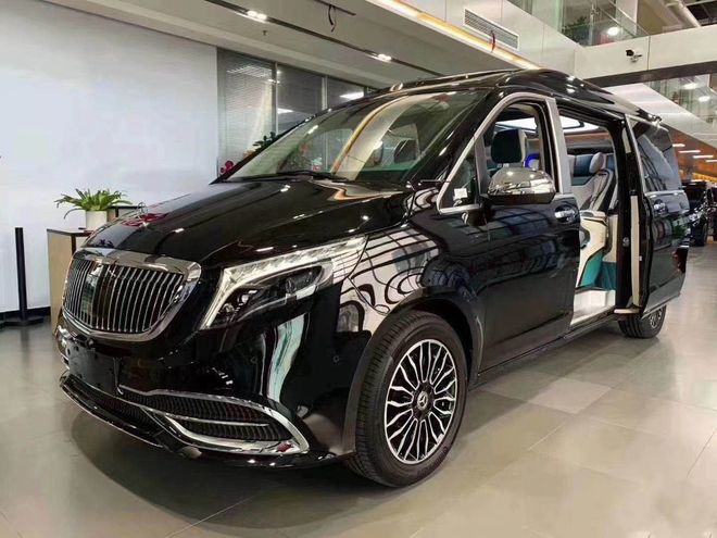 奔驰V260L改装迈巴赫VS980提夫尼蓝_凤凰网汽车_凤凰网