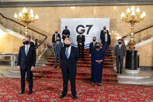 乌合麒麟发布新作“G7”：一百二十年了，还在做梦_凤凰网