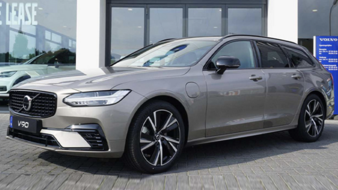 全新沃尔沃V90实拍图曝光 搭插混动力系统