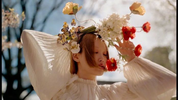 现在的Chloé，怎么样了？_凤凰网