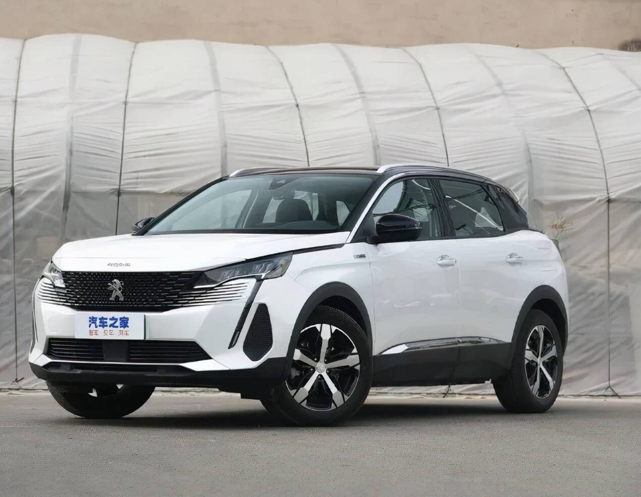 倒车影像+全速自适应巡航，外观个性，配置丰富，标致4008_凤凰网汽车_凤凰网