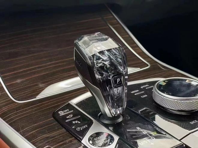 21款加版宝马X7宝马品牌的旗舰级产品_凤凰网汽车_凤凰网