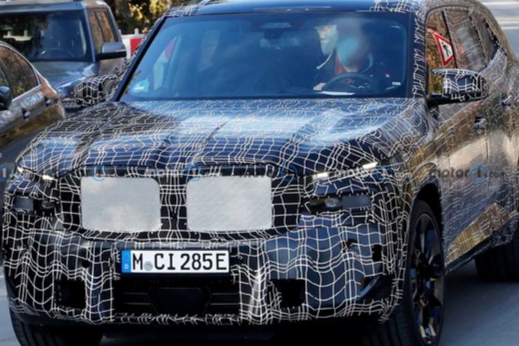 宝马X8最新谍照曝光 搭载全新插电式混动系统_凤凰网
