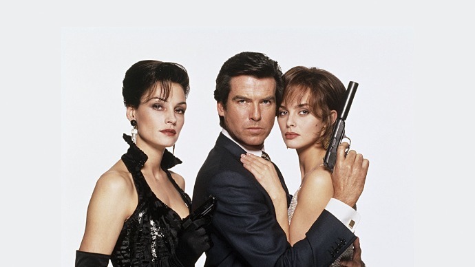 007，一个种马爽文IP的70年人物_凤凰网