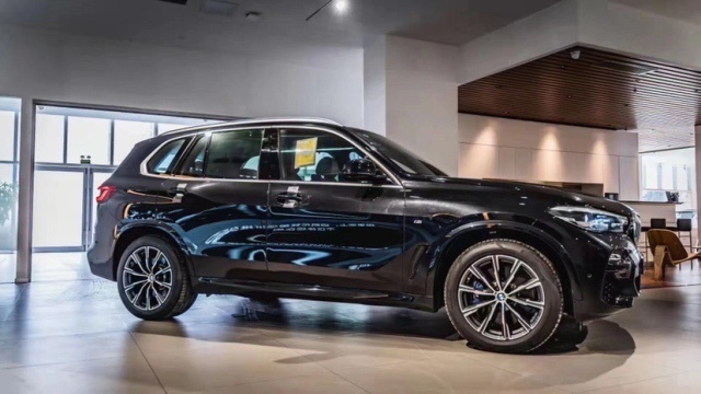2019款宝马X5 3.0T M运动现车特惠价_凤凰网汽车_凤凰网
