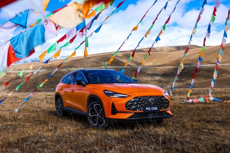上汽名爵MG ONE正式上市 售10.78-12.98万元_凤凰网