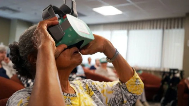 老年虚拟现实服务提供商Rendever宣布向全球发售VR健身社交平台_凤凰网