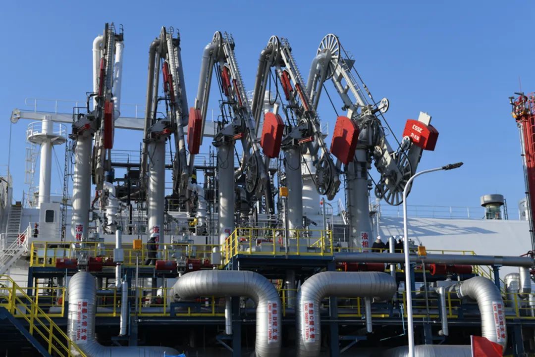 全球首台！连云港生产具备自动对接功能LNG卸料臂正式投用凤凰网江苏_凤凰网