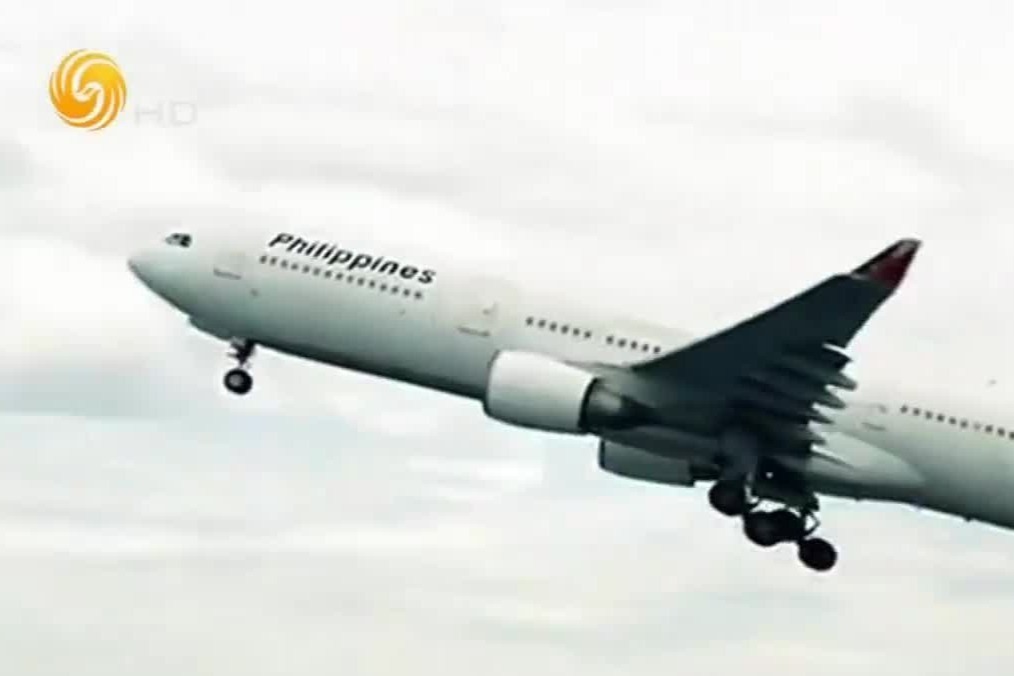 李光耀认为航空业是新加坡发展的新引擎，他力排众议修建了樟宜国际机场_凤凰网视频_凤凰网