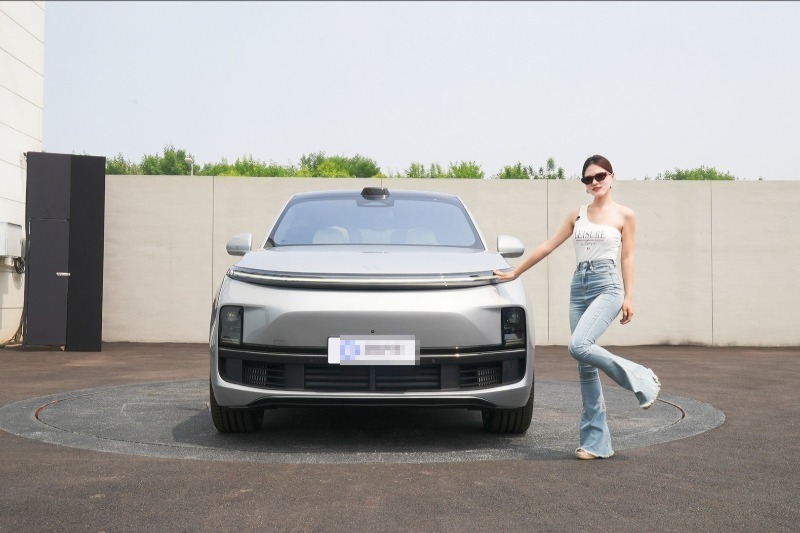 售价45.98万！号称500万以内最好的SUV？小绿抢先试驾理想L9_凤凰网视频_凤凰网