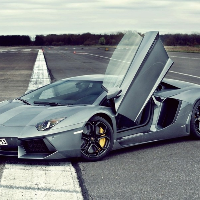 零跑首款旗舰MPV D99曝光！外观似理想MEGA，配全栈1000V三电系统_凤凰网汽车_凤凰网