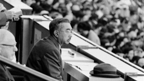 揭秘1947：日本新宪法生效，看起来为何像美国漫画？_凤凰网视频_凤凰网