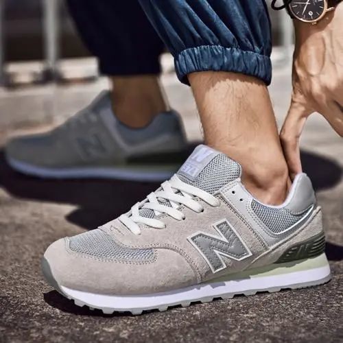 乔布斯穿了十几年都不换的鞋，真的NB！凤凰网凰家尚品_凤凰网