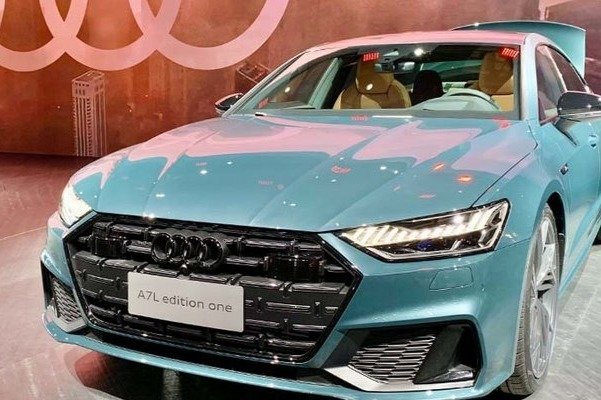 最高官降4.1万！上汽奥迪A7L售41.87-77.77万元_凤凰网