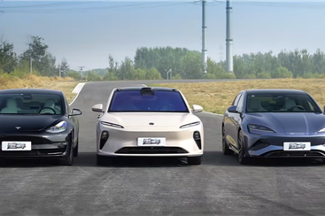 海豹四驱版刹停实测：比亚迪一雪前耻，特斯拉Model 3P拉胯了_凤凰网