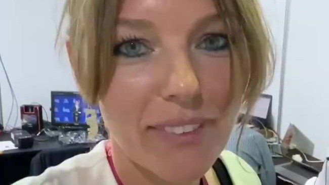 俄记者就“拉夫罗夫住院”一事询问美记者_凤凰网视频_凤凰网