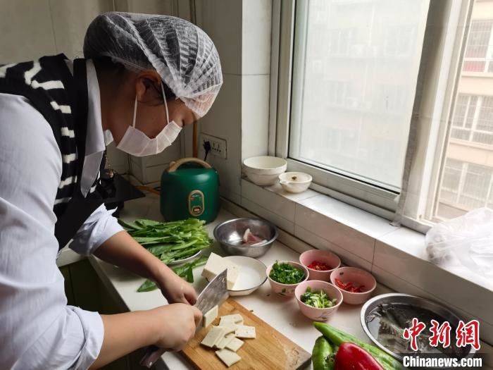 “懒人经济”催生新业态 “Z世代”尽享随“寓”而安凤凰网宁波_凤凰网
