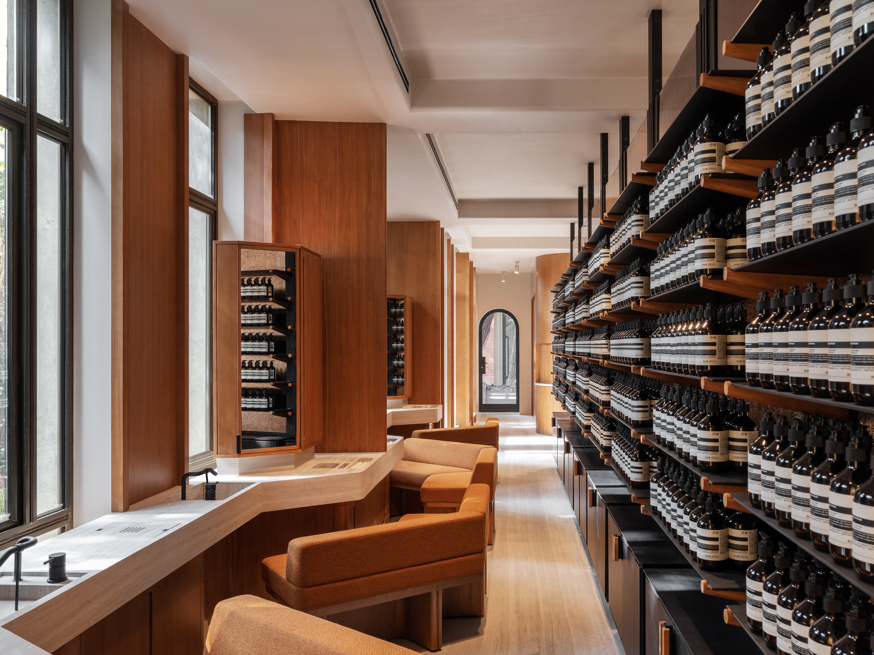 探索：突破传统想像的美学 ——邂逅Aesop伊索_凤凰网