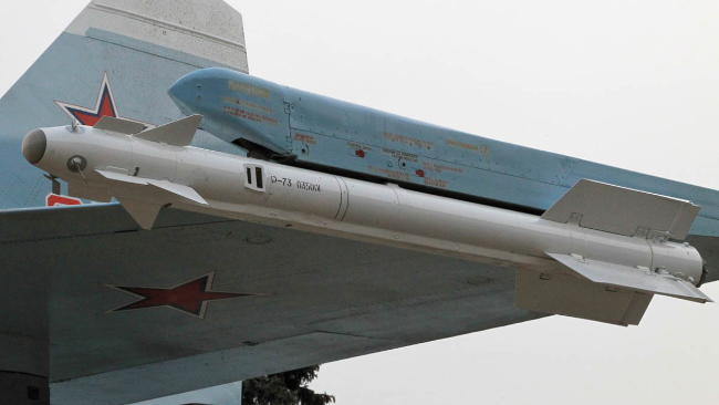 R-73导弹：曾震惊整个西方的“格斗弹之王”_凤凰网视频_凤凰网