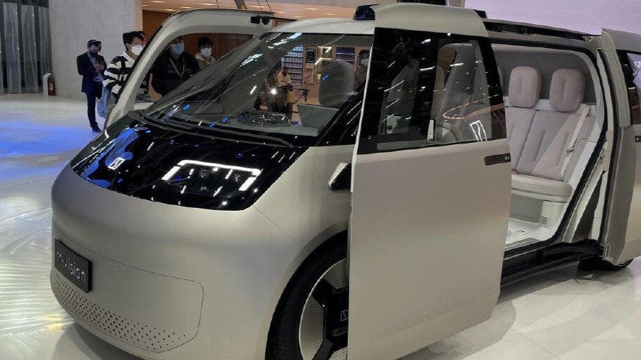 极氪M-Vision概念车首次亮相：采用“胶囊”设计风格_凤凰网