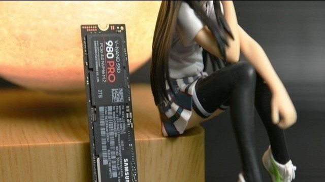 三星新增10台EUV：12纳米DDR5明年量产_凤凰网