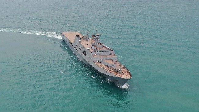 泰海军071ET船坞登陆舰举行出坞仪式，系我国建造_凤凰网