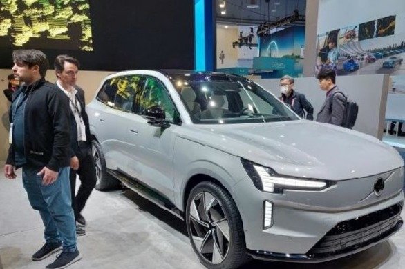 2023 CES展：Luminar携量产车型参展_凤凰网