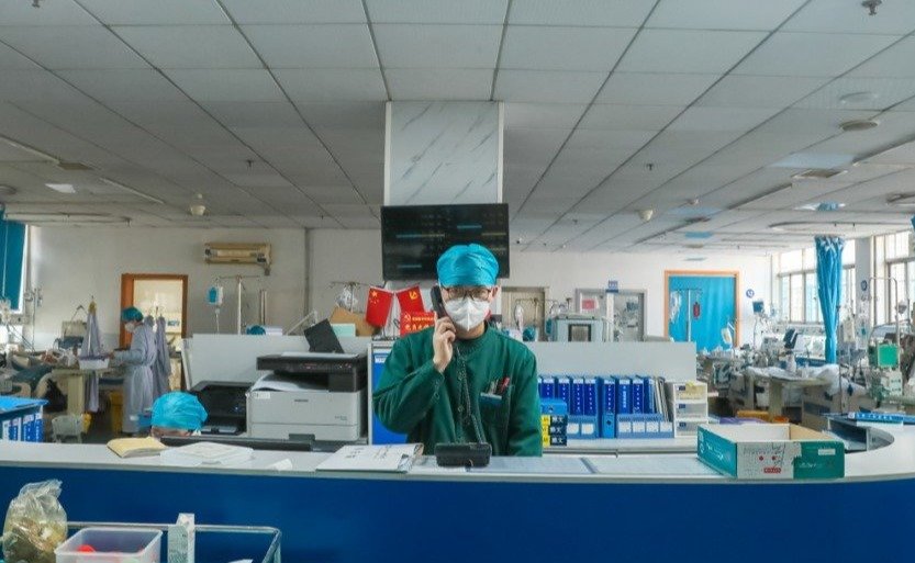 观察丨走进ICU：门外是新春对联 里面是生死一线凤凰网湖南_凤凰网