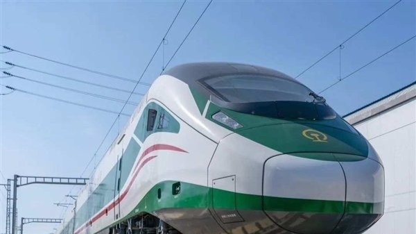 新型CR200J复兴号来了 这次是“高原版” 动力暴增_凤凰网