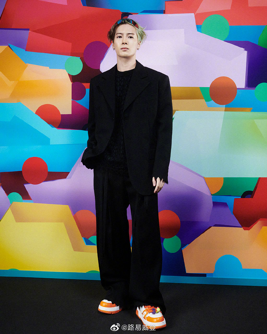 路易威登正式宣布王嘉尔为品牌代言人_凤凰网