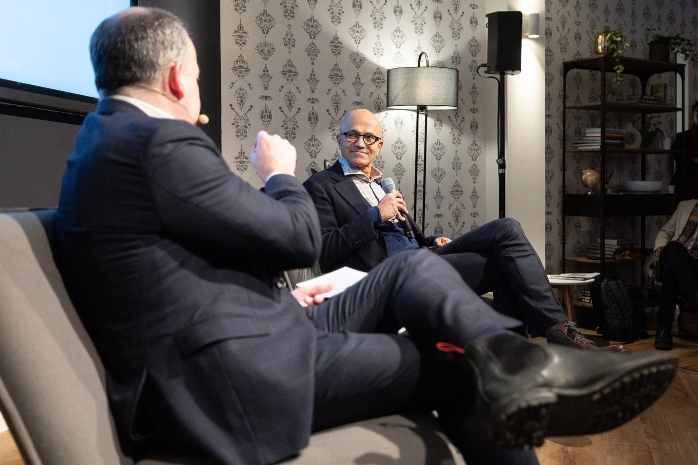 达沃斯论坛上的全球CEO们：用更少的钱做更多的事_凤凰网