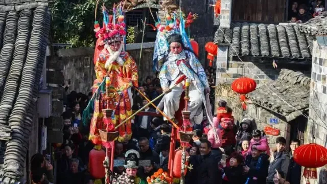 浙江古镇筹办“前童行会”,3个房族或因资金受限无法参与此盛会 凤凰网视频 凤凰网