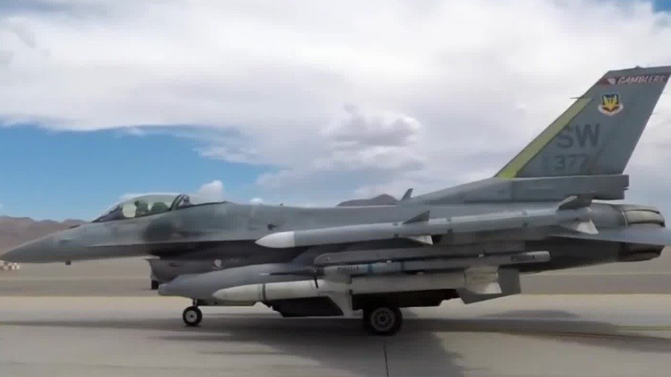 洛克希德马丁：愿意经第三国给乌F16战机_凤凰网视频_凤凰网