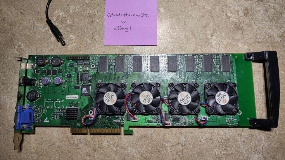 四芯显卡3dfx Voodoo 5 6000原型上架拍卖 目前出价近万美元_凤凰网