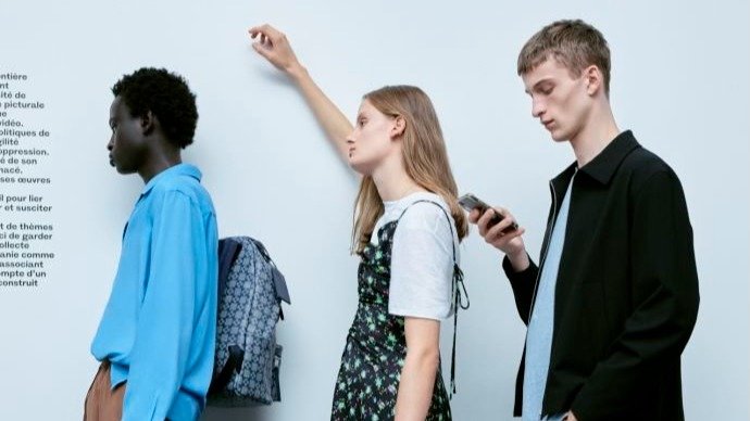 SANDRO 2023春夏系列广告大片——REALITY（?）_凤凰网